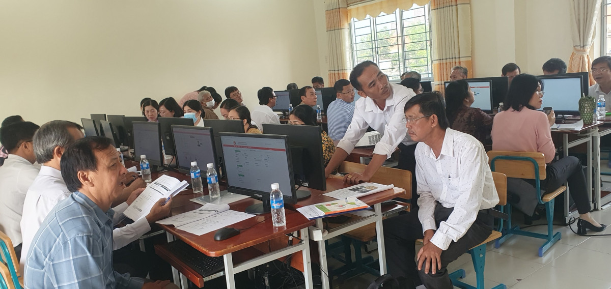 Lan tỏa mô hình Công dân học tập - Báo Long An Online